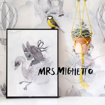 MRS MIGHETTO BANNER - Leo & Bella