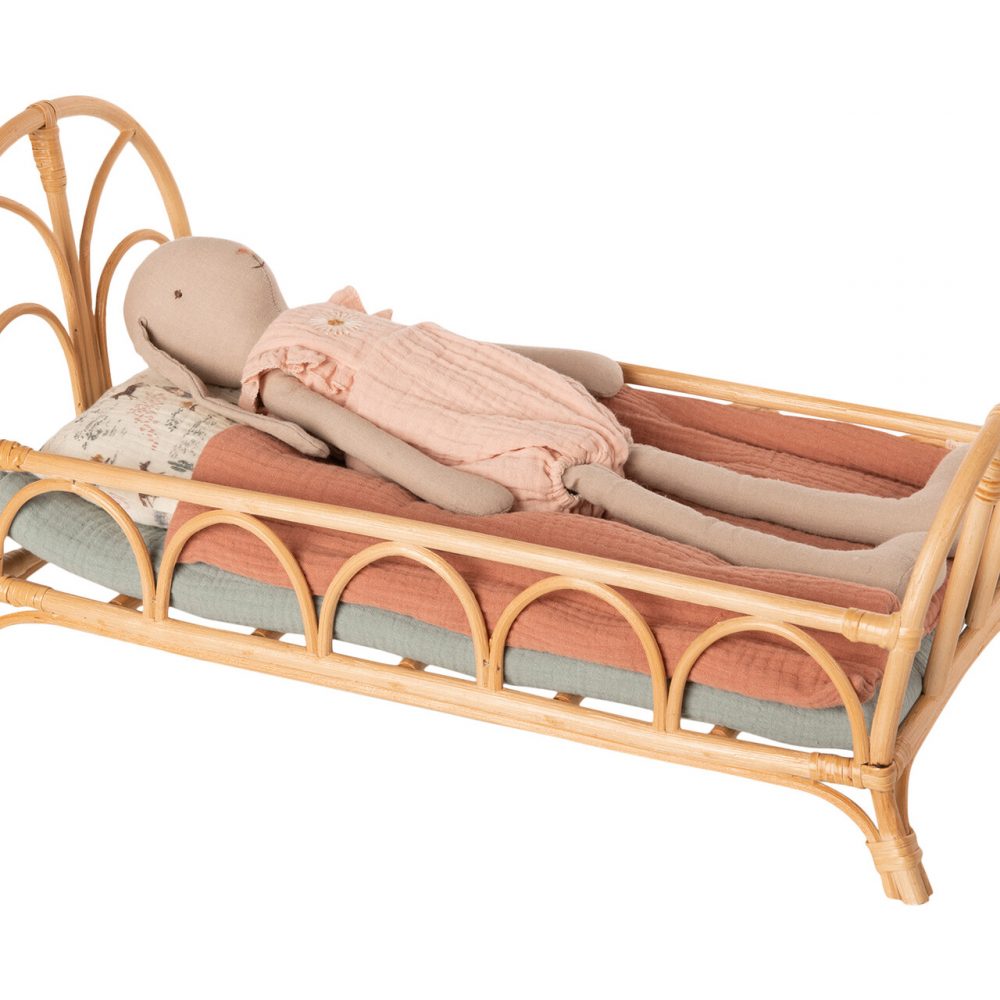 Maileg Rattan Bed Medium - Leo & Bella