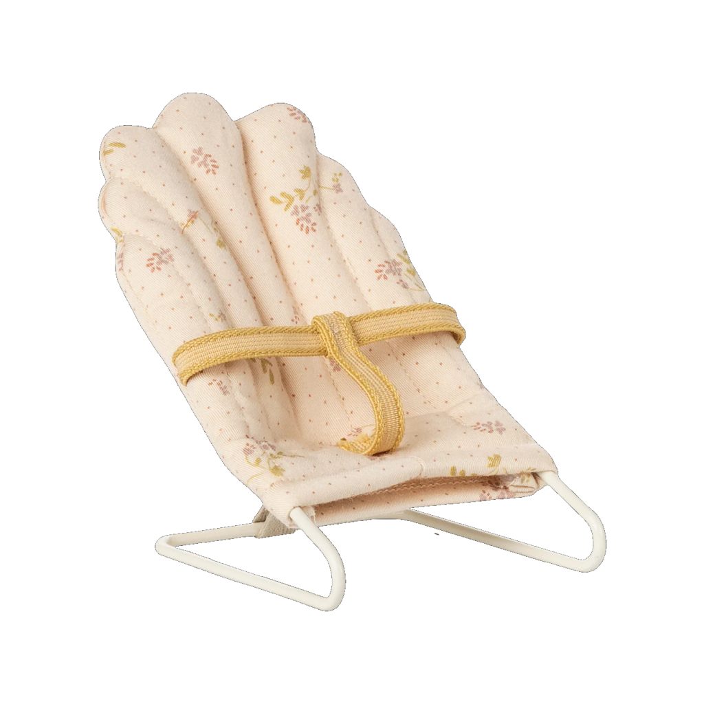 Maileg Micro Babysitter Off White - Leo & Bella